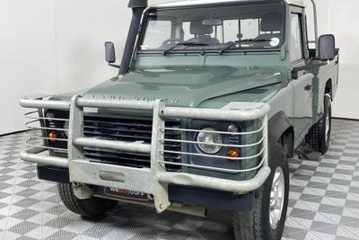 Used Land Rover Defender 110 Puma Single-Cab for sale in Kwazulu Natal ...