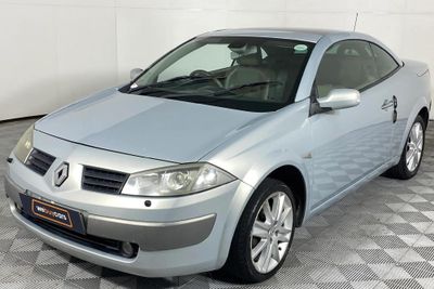 Used Renault Megane II 2.0 Coupe-Cabriolet Dynamique for sale in ...