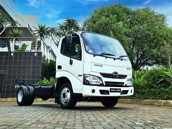 New Hino 200 310 (FH2) 4x2 Chassis Cab for sale in Kwazulu Natal - Cars ...