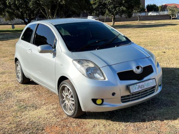 Used Toyota Yaris T1 3-dr for sale in Eastern Cape - Cars.co.za (ID ...