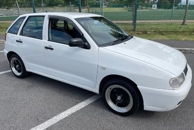 Used Volkswagen Polo Playa 1.6 for sale in Western Cape - Cars.co.za ...