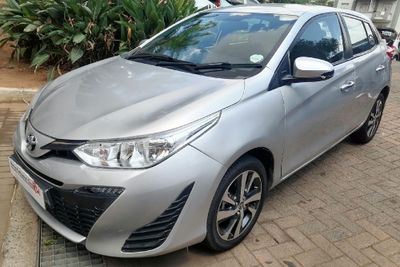 Used Toyota Yaris RF Edition Hatch for sale in Gauteng - Cars.co.za (ID ...