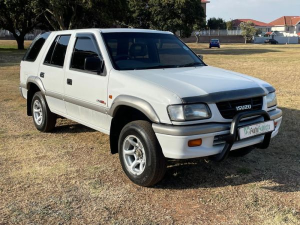 Used Isuzu Frontier 320 4x4 LX for sale in Eastern Cape - Cars.co.za ...