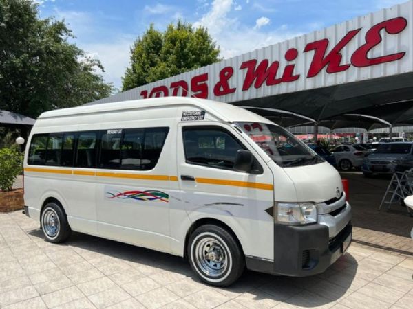 Used Toyota Quantum 2.7 Sesfikile 16-seat for sale in Gauteng - Cars.co ...