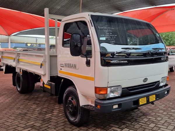 Used Nissan Ud 35 F/c C/c for sale in Gauteng - Cars.co.za (ID::8448347)