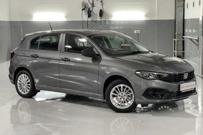 Used Fiat Tipo 1.6 City Life Auto 5-dr for sale in Kwazulu Natal - Cars ...