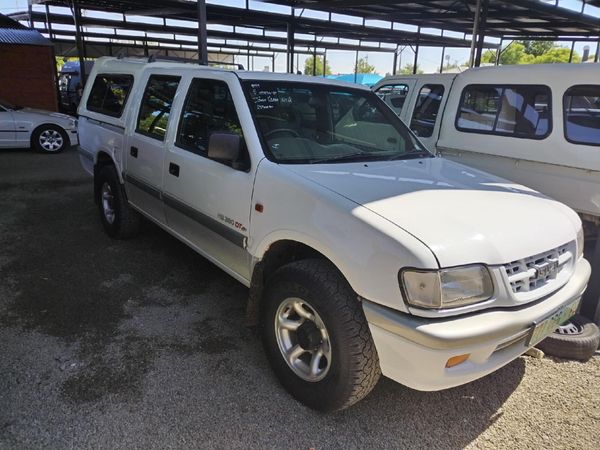 Used Isuzu KB 280 DT LE Double-Cab for sale in North West Province ...