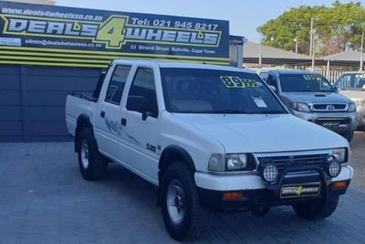 Used Isuzu KB 280 DT LE Double-Cab for sale in Western Cape - Cars.co ...