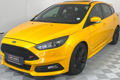 Used Ford Focus 2.0 EcoBoost ST3 for sale in Western Cape - Cars.co.za ...