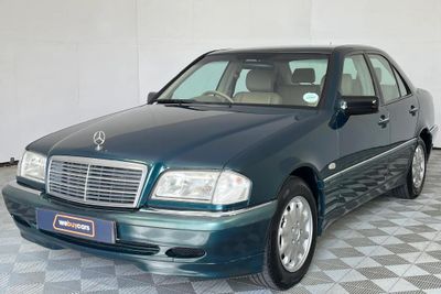 Used Mercedes-Benz C-Class C 240 Elegance Auto for sale in Gauteng ...