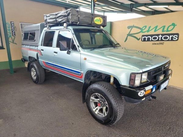 Used Toyota Hilux 2200 4x4 Double-Cab for sale in Gauteng - Cars.co.za ...