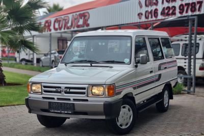 Used Toyota Venture 1800 6+4 for sale in Gauteng - Cars.co.za (ID::8543641)