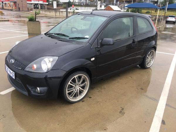 Used Ford Fiesta 2.0i ST150 3-dr for sale in Gauteng - Cars.co.za (ID ...