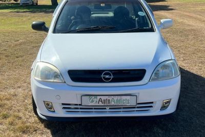 Used Opel Corsa Classic 1.4 Comfort for sale in Eastern Cape - Cars.co ...
