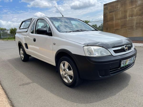 Used Opel Corsa Utility 1.4 for sale in Free State - Cars.co.za (ID ...