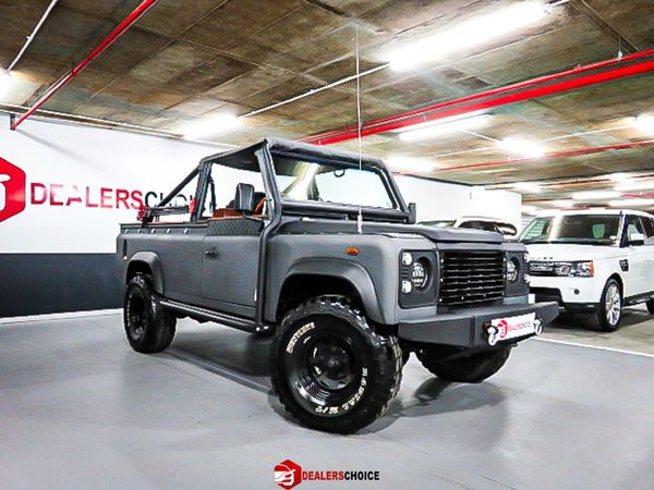 Used Land Rover Defender 110 V8 Single-Cab for sale in Gauteng - Cars ...