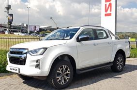 Williams Hunt Fourways New Cars - Corner Cedar Road and Willow Avenue ...