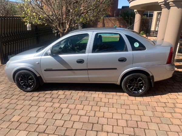 Used Opel Corsa Classic 1.8 Executive for sale in Gauteng - Cars.co.za ...