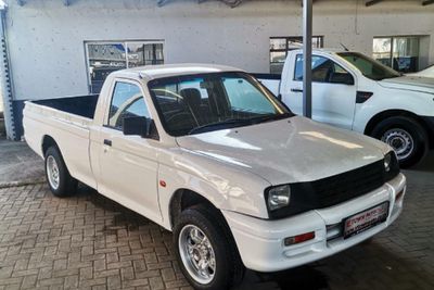 Used Mitsubishi Colt 2000 LWB Single-Cab for sale in Gauteng - Cars.co ...