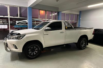 Used Toyota Hilux 2.8 GD-6 Raised Body Raider Single-Cab Auto for sale ...