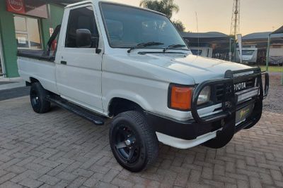 Used Toyota Stallion 1500 Single-Cab for sale in North West Province ...