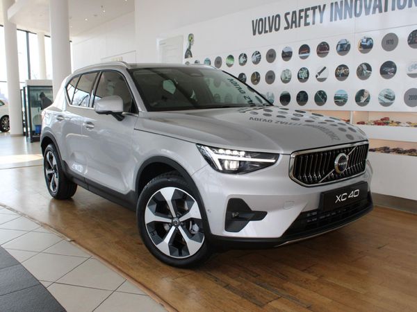 2023 Volvo Xc40 B4 Plus Bright Theme