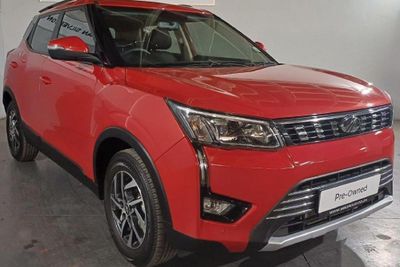 Used Mahindra XUV 300 1.2T | W8 for sale in Gauteng - Cars.co.za (ID ...