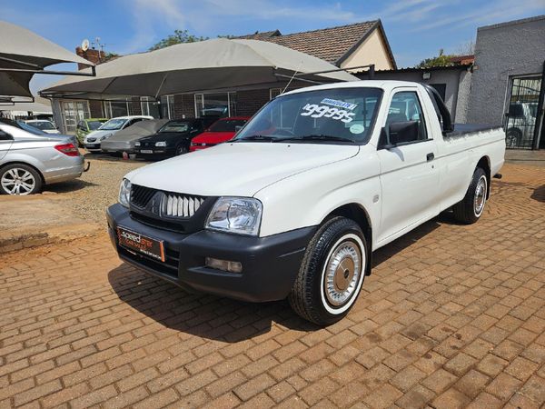 Used Mitsubishi Colt 2000 LWB Single-Cab for sale in Gauteng - Cars.co ...