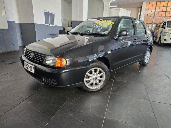 Used Volkswagen Polo Playa 1.6 S for sale in Kwazulu Natal - Cars.co.za ...