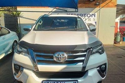 Used Toyota Fortuner 2.4 GD-6 Raised Body Auto for sale in Gauteng ...