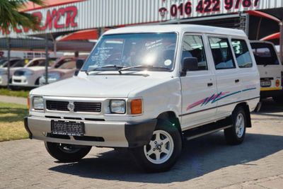 Used Toyota Venture 2200 GLE 5+4 for sale in Gauteng - Cars.co.za (ID ...