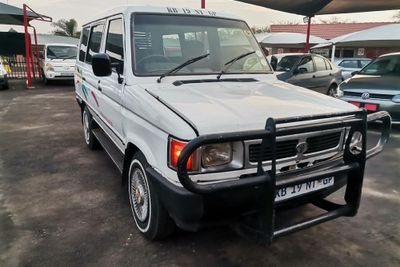 Used Toyota Venture 1800 6+4 for sale in Gauteng - Cars.co.za (ID::9038741)