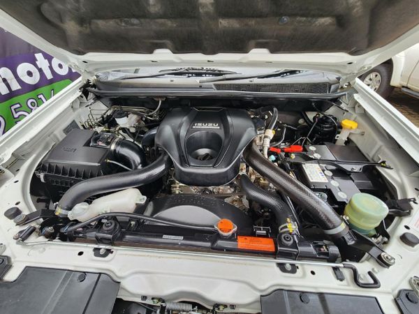 Used Isuzu D-Max 250 HO Hi-Rider Double-Cab for sale in North West ...