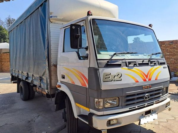 Used TATA LPT 813 EX2 F/C C/C for sale in Gauteng - Cars.co.za (ID ...