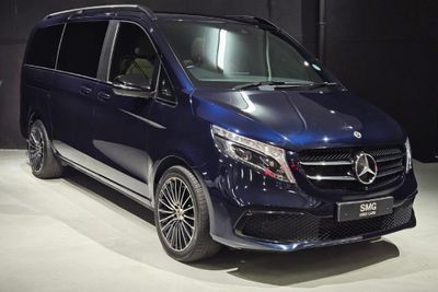 Used Mercedes-Benz V-Class V 300d Avantgarde AMG Line for sale in ...