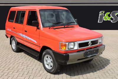 Used Toyota Venture 2200 6+4 for sale in Gauteng - Cars.co.za (ID::9097039)