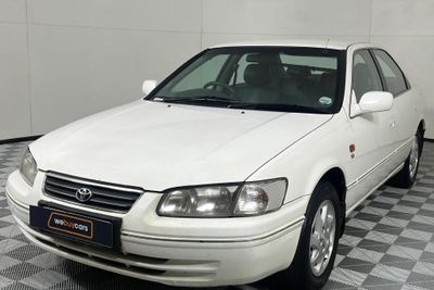 Used Toyota Camry 300 GLX for sale in Gauteng - Cars.co.za (ID::9100775)
