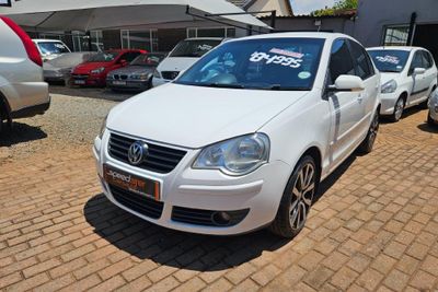 Used Volkswagen Polo Classic 2.0 Highline for sale in Gauteng - Cars.co ...