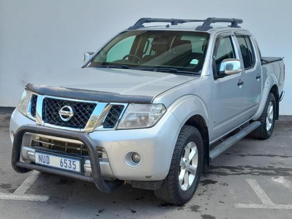 Used Nissan Navara 3.0 dCi LE Auto 4x4 Double-Cab for sale in Gauteng ...