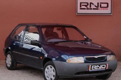 Used Mazda 121 Soho 1.4 3-dr for sale in Gauteng - Cars.co.za (ID::9156958)