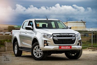 New Isuzu D-Max 1.9 DDI HR LS Auto Double-Cab for sale in Western Cape ...