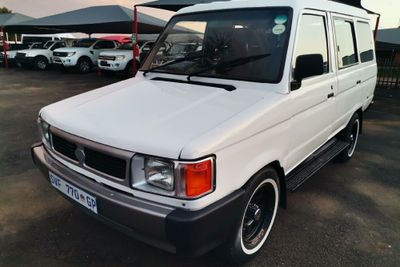 Used Toyota Venture 2200 6+4 for sale in Gauteng - Cars.co.za (ID::9287334)