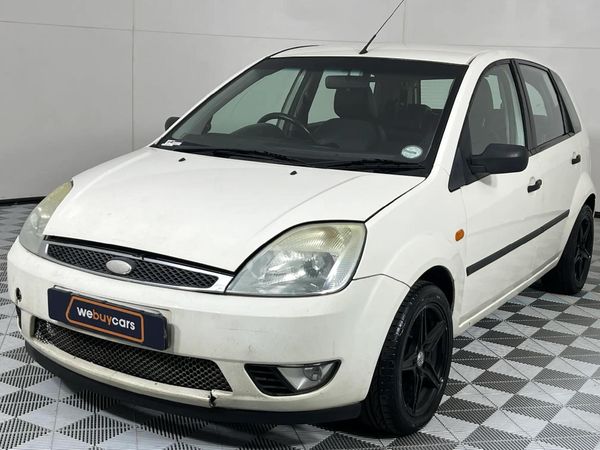 Used Ford Fiesta 1.6i Ghia 5-dr for sale in Gauteng - Cars.co.za (ID ...