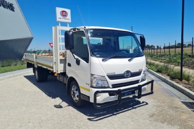 Used Hino 300 915 Lwb (ba3) F/c C/c for sale in Western Cape - Cars.co ...