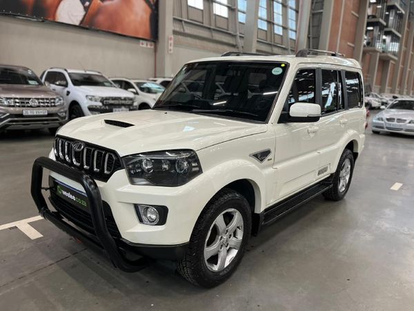 Used Mahindra Scorpio 2.2 TD 4x4 (103kW) | S11 for sale in Gauteng ...