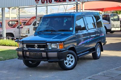 Used Toyota Venture 2200 GLE 5+4 for sale in Gauteng - Cars.co.za (ID ...