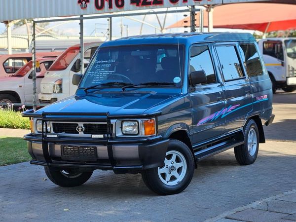 Used Toyota Venture 2200 GLE 5+4 for sale in Gauteng - Cars.co.za (ID ...
