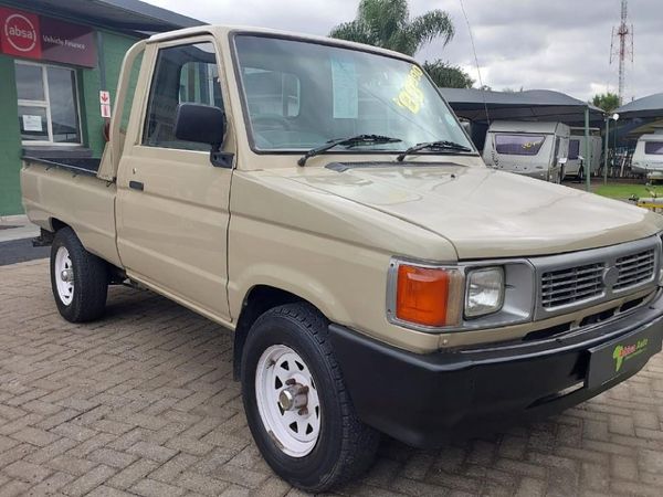 Used Toyota Stallion 2400 D Single-Cab for sale in North West Province ...