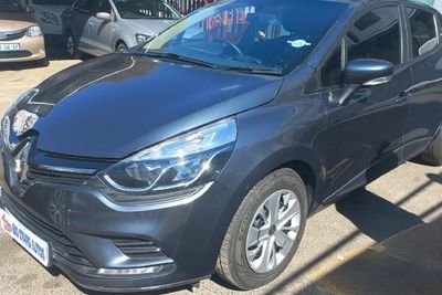 Used Renault Clio IV 900T Expression 5-dr (66kW) for sale in Gauteng ...