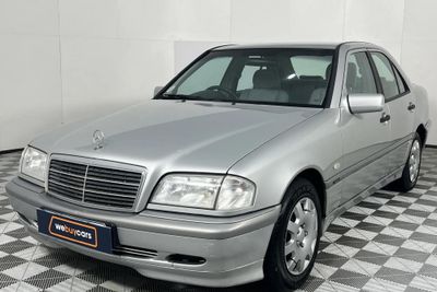Used Mercedes-Benz C-Class C 200 Classic for sale in Eastern Cape ...